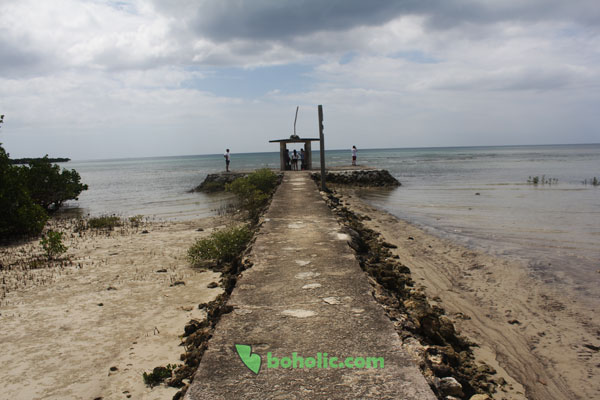 Alternative Beaches in Bohol : Albur and Lila - boundbohol.com